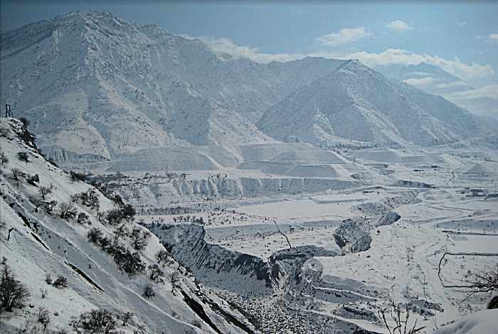 Rasht Valley and Jafr Botanical Gardens | Caravanistan